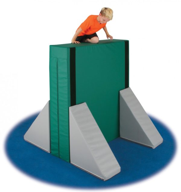 Ninja Road Block - American Gymnast and Ninja